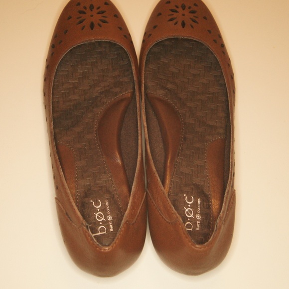 b.o.c. | Shoes | Boc Born Concept Brown Leather Flats Nwob | Poshmark